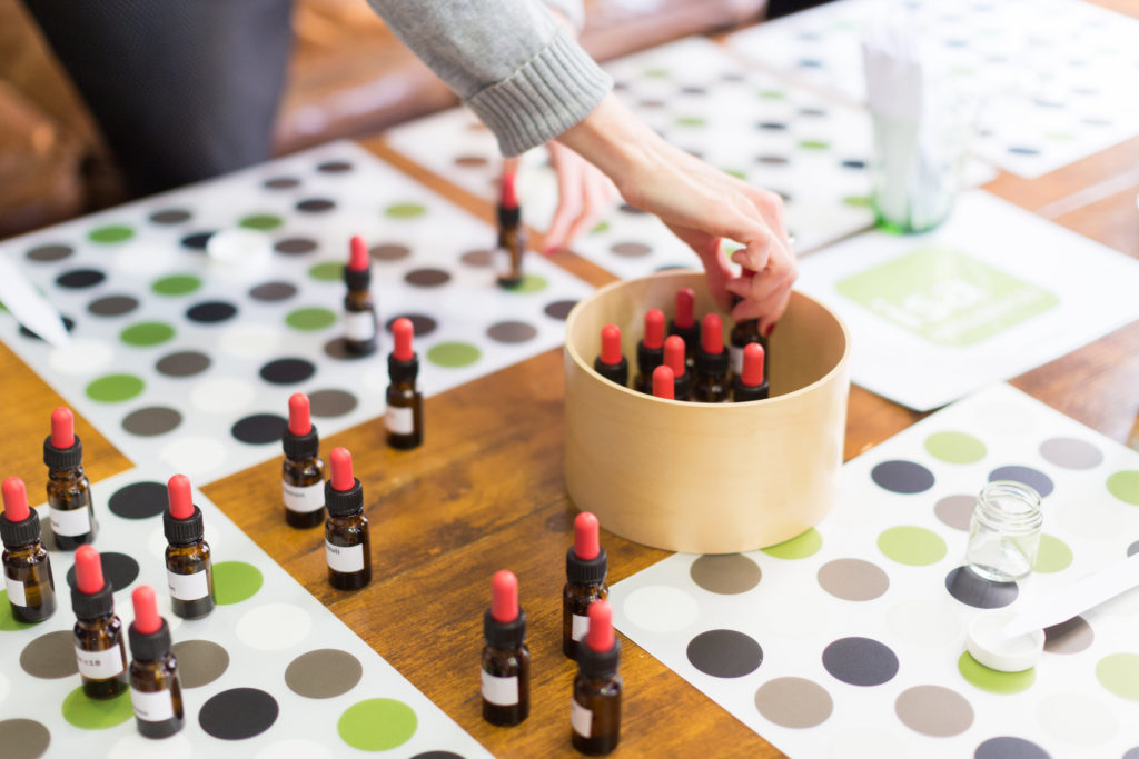 Fragrance workshops for team building - ISA Fragances